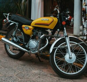 Honda CG125 Motorcycle (Specs and Review) - Big Bike Reviews