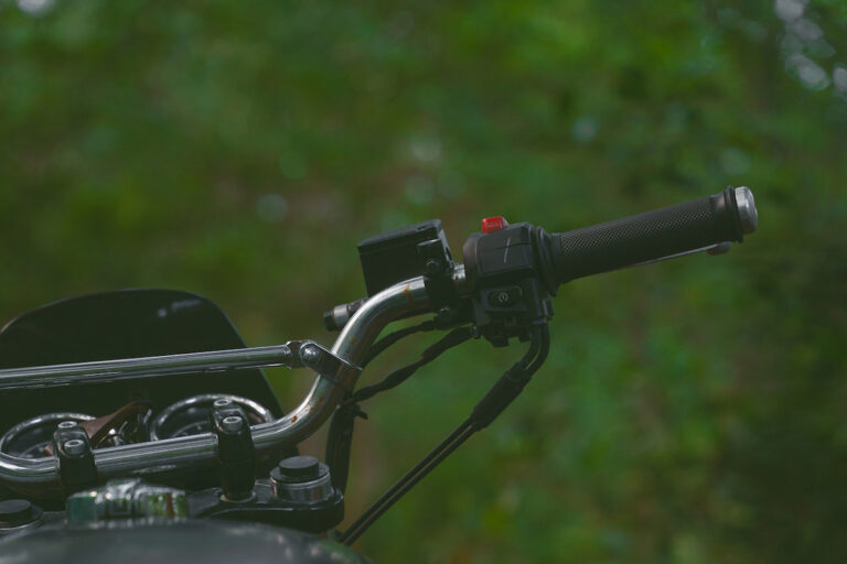 Motorcycle Throttle Not Snapping Back (10 Common Reasons) - Big Bike ...